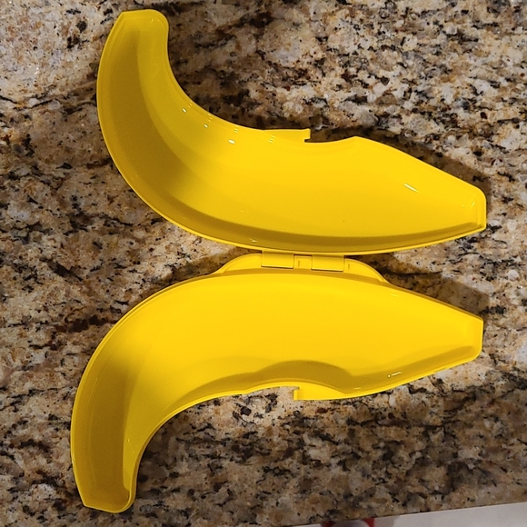 Tupperware | Kitchen | Tupperware Banana Holder | Poshmark